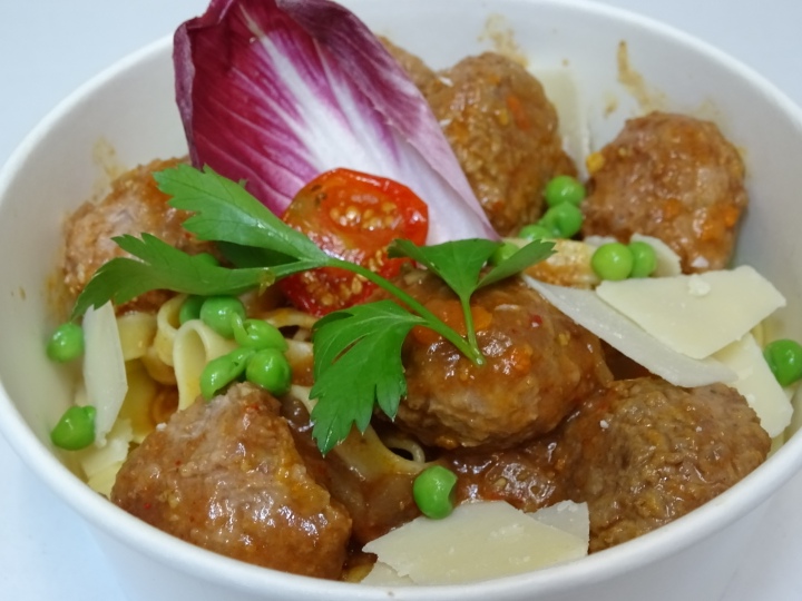 Plat chaud : Boulettes de Boeuf et ses Tagliatelles – FOOD FOR YOU